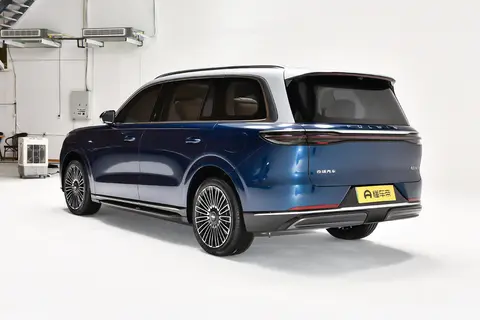 新车 | 六座增程SUV/搭双电机/车长超5.1米 奇瑞风云T11首辆PT车下线_懂车帝
