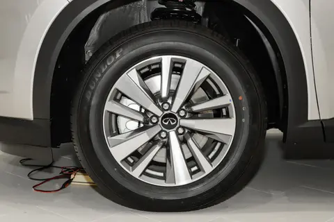 英菲尼迪QX60： 一口价27.88万起 ， 2.0T+9AT，6/7座可选 ，家商皆香_懂车帝