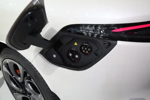 新款智己LS6开启预售，配8295芯片+四轮转向，23.99万元起_懂车帝