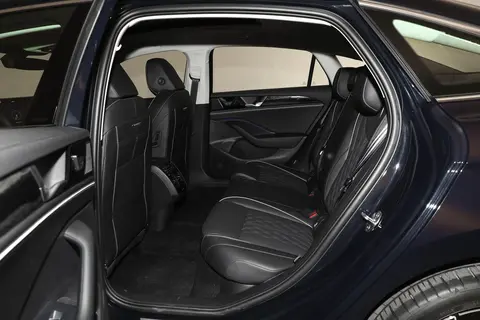 解读2024款一汽大众迈腾B9，车长4990mm，智能化升级，值得一看_懂车帝