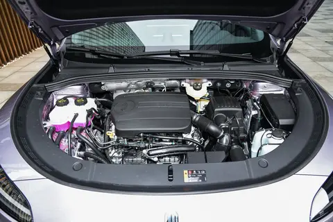 新车 | 定位中型SUV/标配华为ADS 4/售15.98万元起，尚界H5开启交付_懂车帝