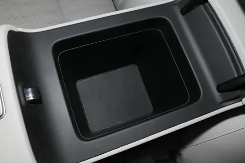 零跑 B01 实测：10 万级轿车，激光雷达和 550km 续航能兼得吗？_懂车帝