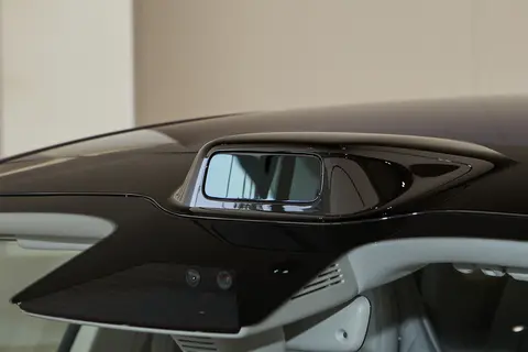 新车 | 换装全新车标/全系标配华为ADS 4，新款智界R7/S7开启交付_懂车帝