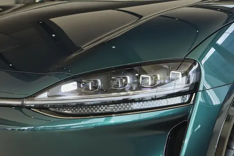 新车｜售24.98万元起/搭华为ADS 4/标配激光雷达，新款智界R7上市_懂车帝