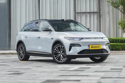 26款零跑全新C11上市，14.98万起售，带激光雷达+8295芯片！_懂车帝