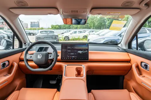 2026款零跑C16全面测评：15万起的六座SUV值不值得买？_懂车帝