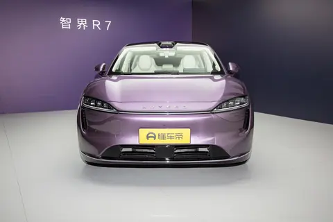 3.9秒破百+续航超700km，这款国产大五座SUV不比Model Y差！_懂车帝